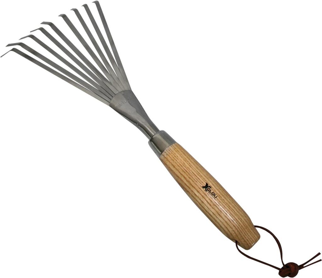 Encuentra Tipos de Rastrillos para jardinería y para huerto 👨🏻‍🌾🍂