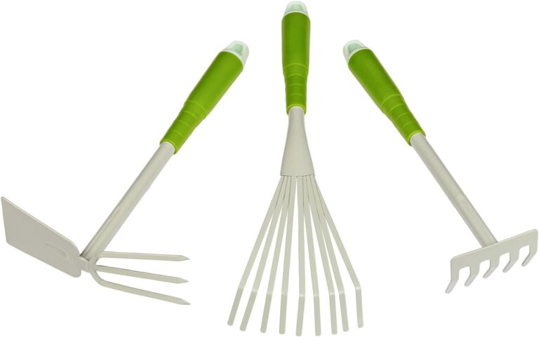 Encuentra Tipos de Rastrillos para jardinería y para huerto 👨🏻‍🌾🍂